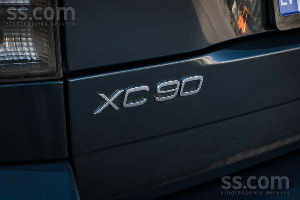 Zils Volvo XC90 2006 Rīga, ar dzinēja tilpumu 2.40 L un nobraukumu 232 tūkst. km par 5500 €, foto 8 vietnē AUTOMOTO.COM.LV