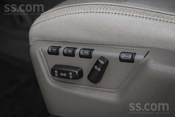 Zils Volvo XC90 2006 Rīga, ar dzinēja tilpumu 2.40 L un nobraukumu 232 tūkst. km par 5500 €, foto 11 vietnē AUTOMOTO.COM.LV