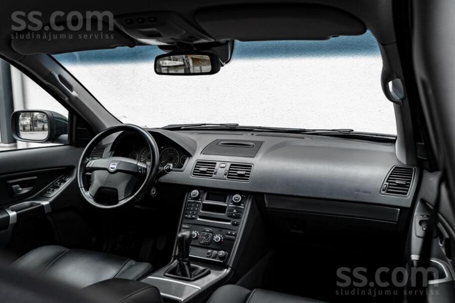 Zils Volvo XC90 2007 Rīga, ar dzinēja tilpumu 2.40 L un nobraukumu 0 tūkst. km par 6850 €, foto 14 vietnē AUTOMOTO.COM.LV