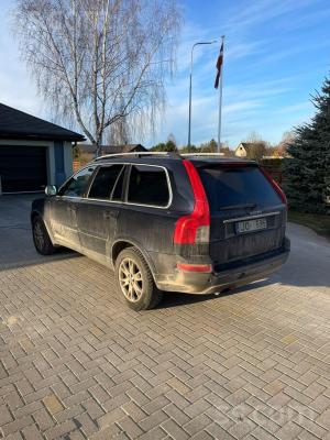 Blue Volvo XC90 2007 in Riga, with an engine capacity of 2.40 L and mileage of 478 thousand km for 4550 €, photo 2 on AUTOMOTO.COM.LV