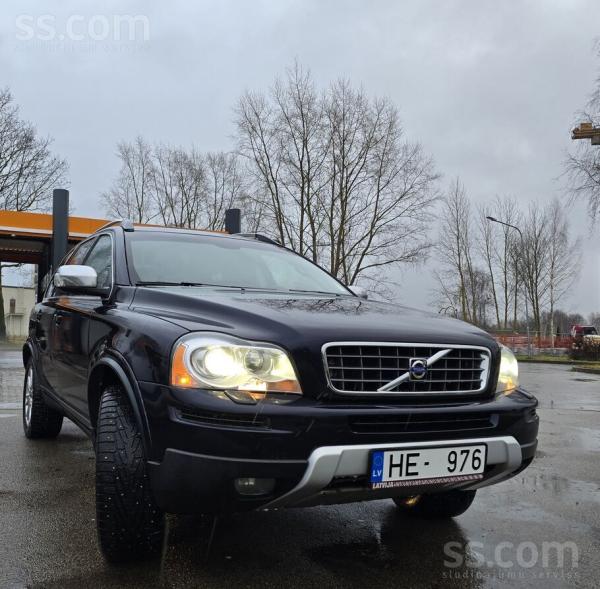 Blue Volvo XC90 2007 in Riga, with an engine capacity of 2.40 L and mileage of 272 thousand km for 6200 €, photo 1 on AUTOMOTO.COM.LV