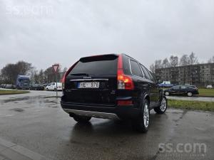 Blue Volvo XC90 2007 in Riga, with an engine capacity of 2.40 L and mileage of 272 thousand km for 6200 €, photo 2 on AUTOMOTO.COM.LV