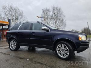 Blue Volvo XC90 2007 in Riga, with an engine capacity of 2.40 L and mileage of 272 thousand km for 6200 €, photo 4 on AUTOMOTO.COM.LV