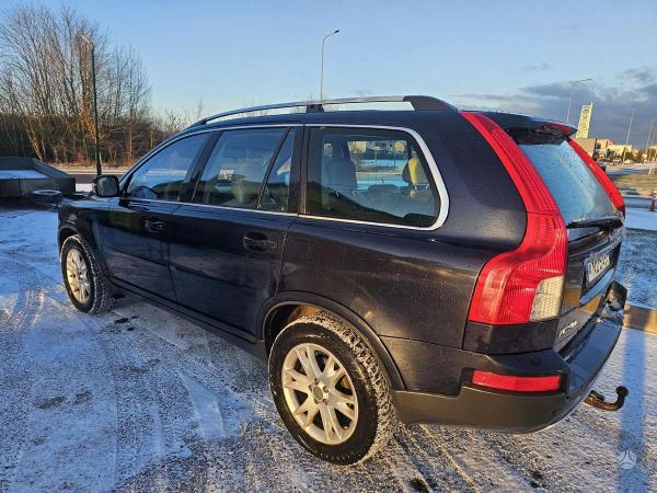 Blue Volvo XC90 2007 in Kaunas, with an engine capacity of 2.40 L and mileage of 364 thousand km for 4500 €, photo 7 on AUTOMOTO.COM.LV