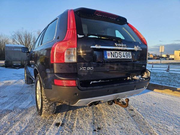Blue Volvo XC90 2007 in Kaunas, with an engine capacity of 2.40 L and mileage of 364 thousand km for 4500 €, photo 9 on AUTOMOTO.COM.LV
