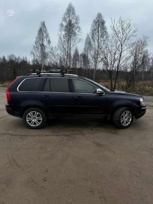 Blue Volvo XC90 2007 in Siauliai, with an engine capacity of 2.40 L and mileage of 305 thousand km for 4650 €, photo 5 on AUTOMOTO.COM.LV