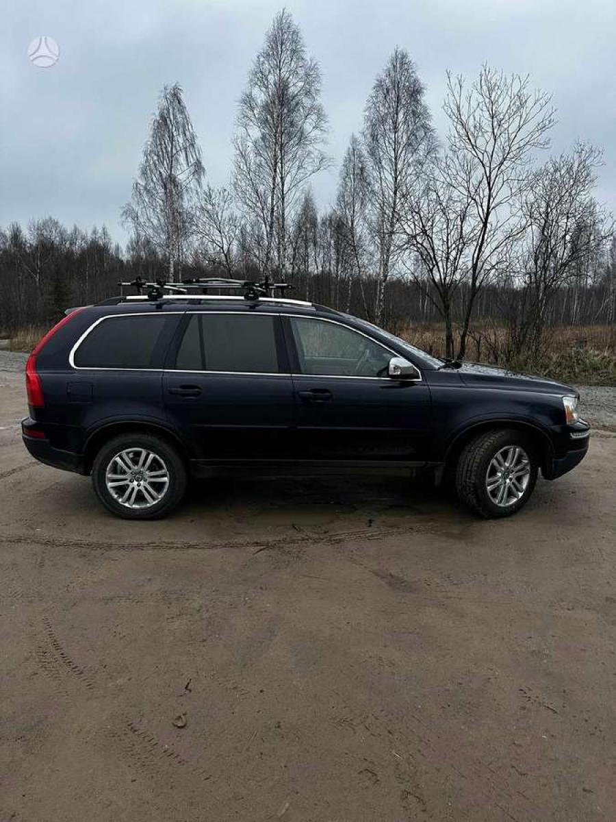 Blue Volvo XC90 2007 in Siauliai, with an engine capacity of 2.40 L and mileage of 305 thousand km for 4650 €, photo 5 on AUTOMOTO.COM.LV