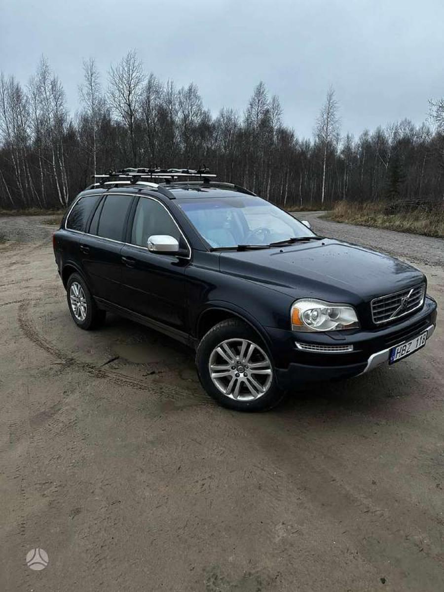 Blue Volvo XC90 2007 in Siauliai, with an engine capacity of 2.40 L and mileage of 305 thousand km for 4650 €, photo 6 on AUTOMOTO.COM.LV