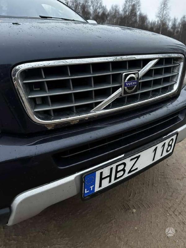 Blue Volvo XC90 2007 in Siauliai, with an engine capacity of 2.40 L and mileage of 305 thousand km for 4650 €, photo 7 on AUTOMOTO.COM.LV