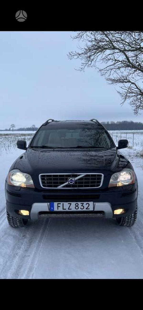 Blue Volvo XC90 2007 in Joniskis, with an engine capacity of 2.40 L and mileage of 287 thousand km for 5599 €, photo 1 on AUTOMOTO.COM.LV
