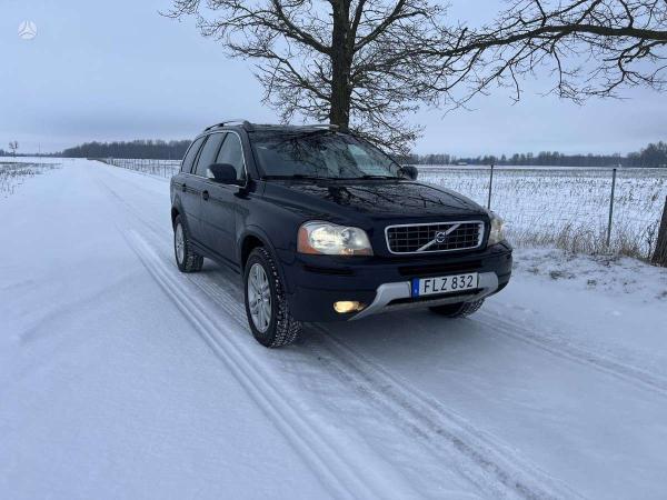 Blue Volvo XC90 2007 in Joniskis, with an engine capacity of 2.40 L and mileage of 287 thousand km for 5599 €, photo 2 on AUTOMOTO.COM.LV