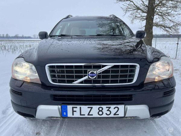 Blue Volvo XC90 2007 in Joniskis, with an engine capacity of 2.40 L and mileage of 287 thousand km for 5599 €, photo 10 on AUTOMOTO.COM.LV