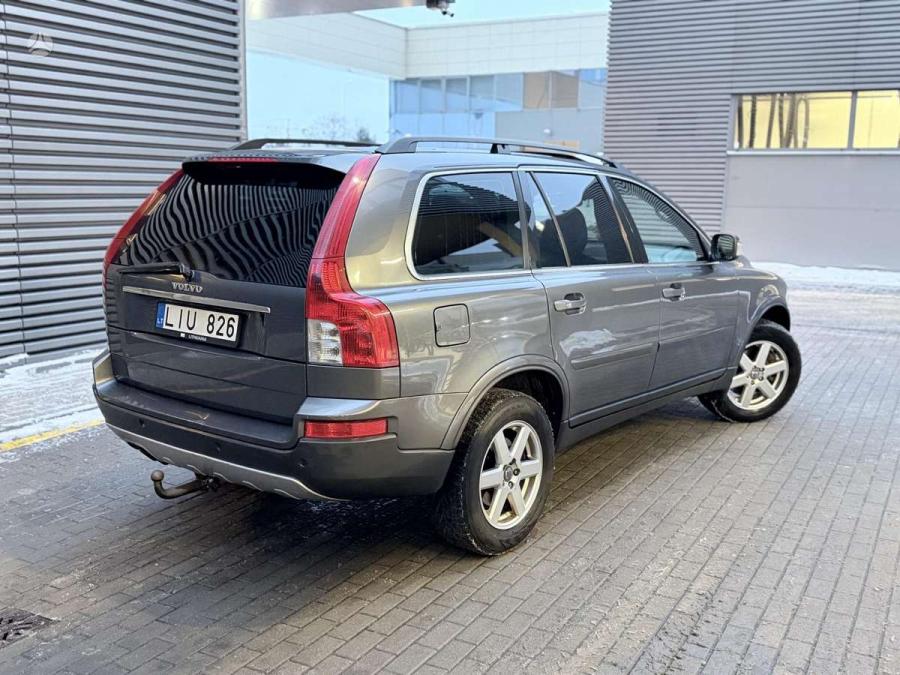 Blue Volvo XC90 2007 in Vilnius, with an engine capacity of 2.40 L and mileage of 409 thousand km for 4500 €, photo 4 on AUTOMOTO.COM.LV