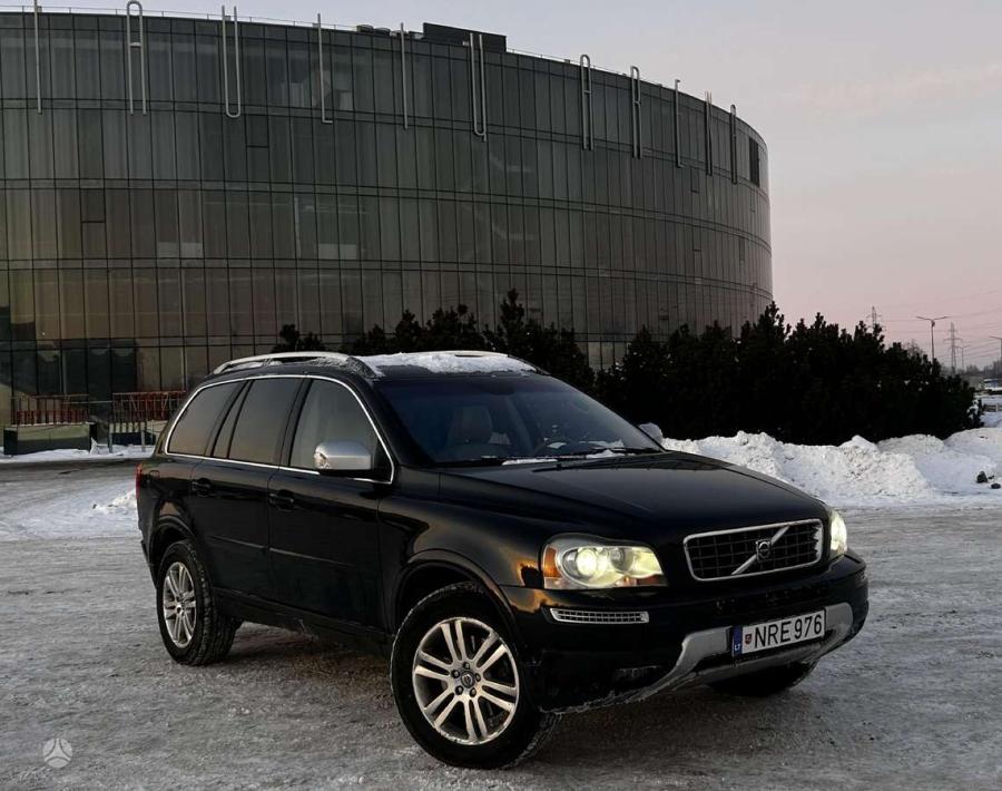 Zils Volvo XC90 2007 Šauļi, ar dzinēja tilpumu 2.40 L un nobraukumu 305 tūkst. km par 4600 €, foto 1 vietnē AUTOMOTO.COM.LV