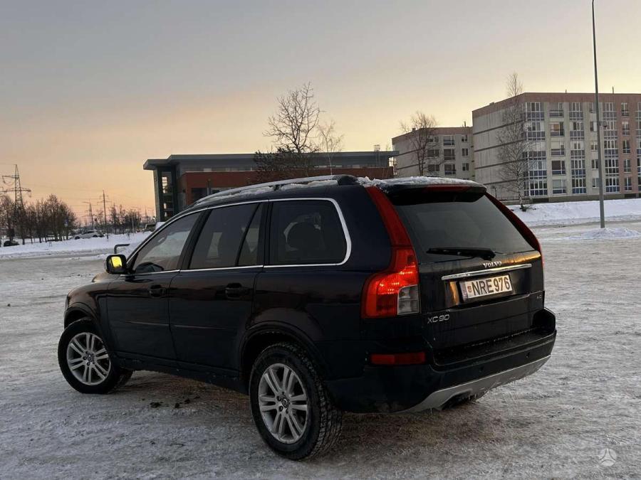 Zils Volvo XC90 2007 Šauļi, ar dzinēja tilpumu 2.40 L un nobraukumu 305 tūkst. km par 4600 €, foto 4 vietnē AUTOMOTO.COM.LV