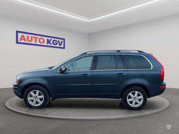 Blue Volvo XC90 2007 in Kaunas, with an engine capacity of 2.40 L and mileage of 328 thousand km for 5999 €, photo 2 on AUTOMOTO.COM.LV