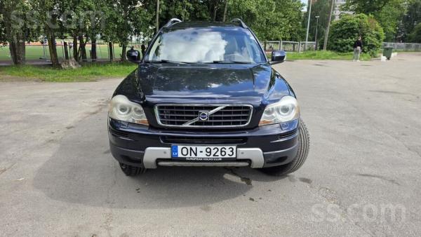 Zils Volvo XC90 2007 Rīga, ar dzinēja tilpumu 2.40 L un nobraukumu 322 tūkst. km par 7100 €, foto 3 vietnē AUTOMOTO.COM.LV