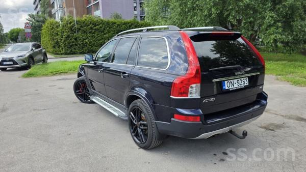 Zils Volvo XC90 2007 Rīga, ar dzinēja tilpumu 2.40 L un nobraukumu 322 tūkst. km par 7100 €, foto 5 vietnē AUTOMOTO.COM.LV