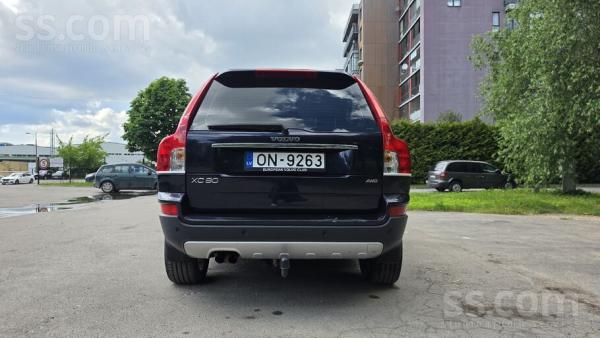 Blue Volvo XC90 2007 in Riga, with an engine capacity of 2.40 L and mileage of 322 thousand km for 7100 €, photo 6 on AUTOMOTO.COM.LV