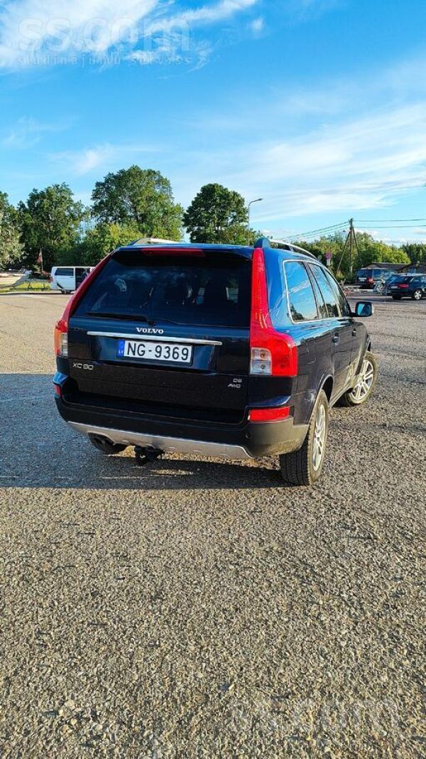 Zils Volvo XC90 2007 Rīga, ar dzinēja tilpumu 2.40 L un nobraukumu 309 tūkst. km par 5450 €, foto 4 vietnē AUTOMOTO.COM.LV