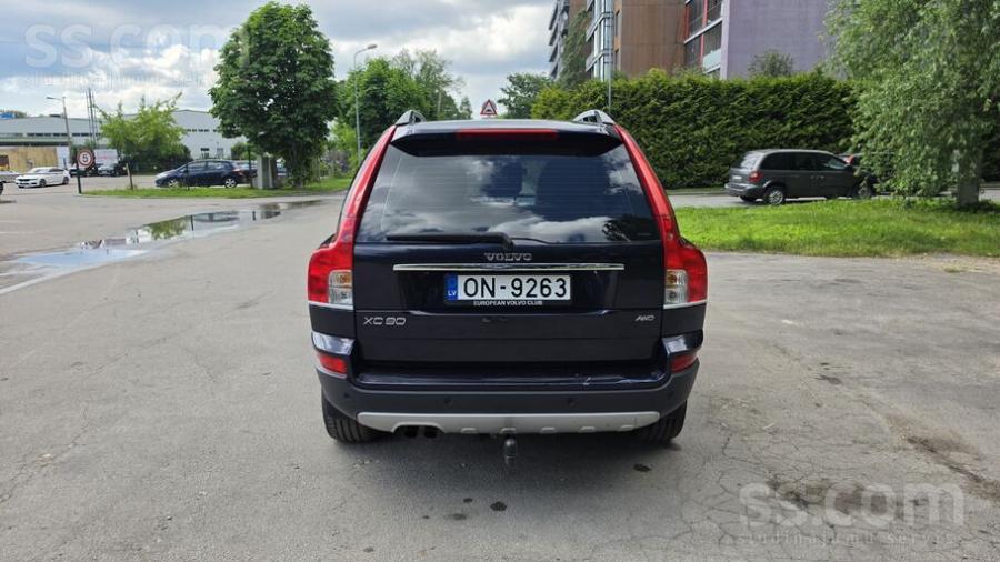 Blue Volvo XC90 2007 in Riga, with an engine capacity of 2.40 L and mileage of 322 thousand km for 6800 €, photo 8 on AUTOMOTO.COM.LV