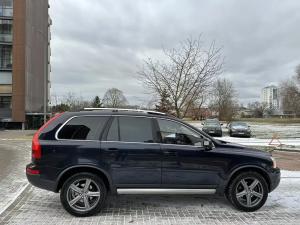 Blue Volvo XC90 2007 in Riga, with an engine capacity of 2.40 L and mileage of 284 thousand km for 5290 €, photo 6 on AUTOMOTO.COM.LV