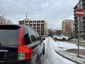 Blue Volvo XC90 2007 in Riga, with an engine capacity of 2.40 L and mileage of 284 thousand km for 5290 €, photo 13 on AUTOMOTO.COM.LV