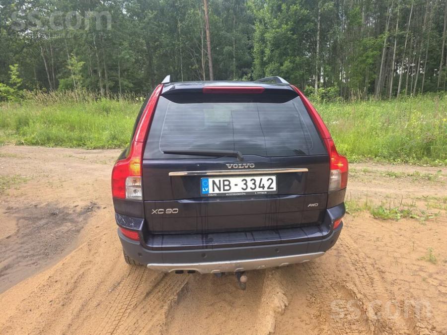 Синий Вольво ХС90 2007 в Огре, объемом двигателя 2.40 л и пробегом 327 тыс. км за 2700 €, фото 4 на AUTOMOTO.COM.LV