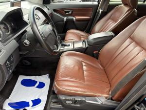 Blue Volvo XC90 2007 in Vilnius, with an engine capacity of 2.40 L and mileage of 315 thousand km for 3950 €, photo 16 on AUTOMOTO.COM.LV