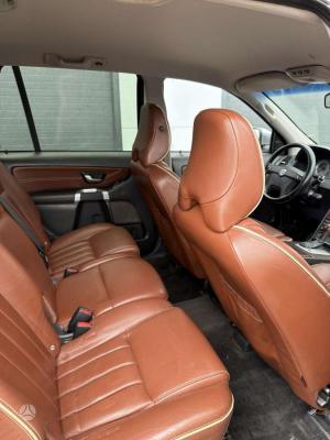 Blue Volvo XC90 2007 in Vilnius, with an engine capacity of 2.40 L and mileage of 315 thousand km for 3950 €, photo 20 on AUTOMOTO.COM.LV