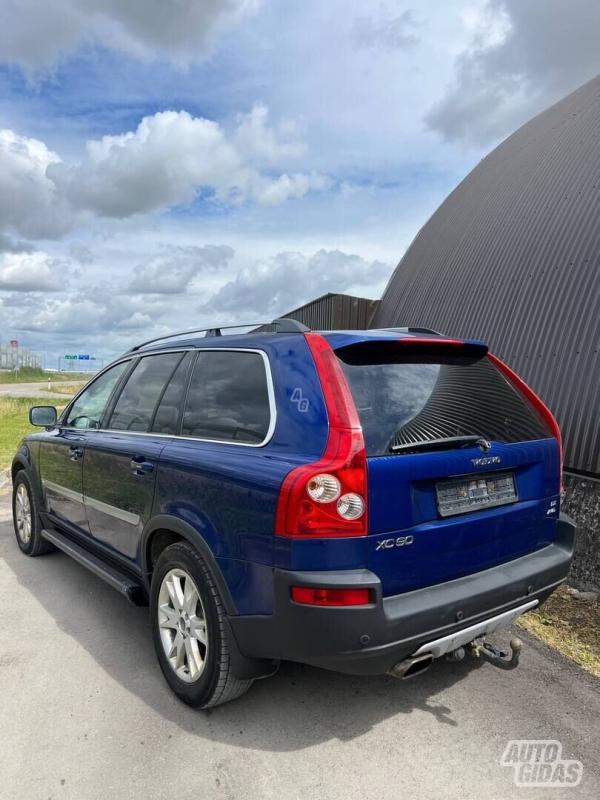 Blue Volvo XC90 2007 in Marijampole, with an engine capacity of 2.40 L and mileage of 320 thousand km for 3900 €, photo 4 on AUTOMOTO.COM.LV