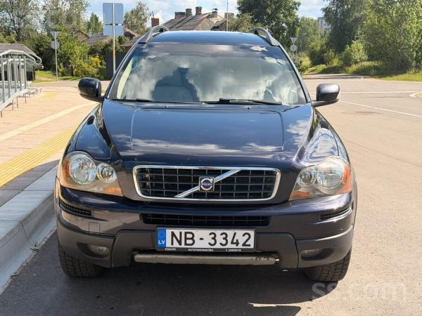 Blue Volvo XC90 2007 in Riga, with an engine capacity of 2.40 L and mileage of 328 thousand km for 5900 €, photo 2 on AUTOMOTO.COM.LV