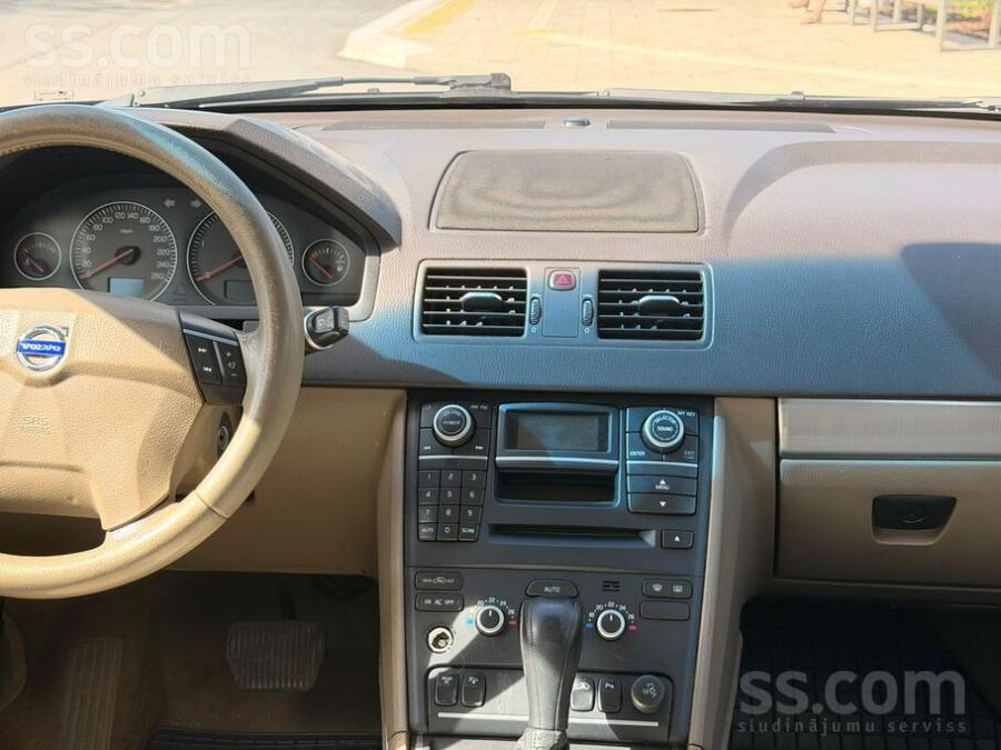 Zils Volvo XC90 2007 Rīga, ar dzinēja tilpumu 2.40 L un nobraukumu 328 tūkst. km par 5900 €, foto 11 vietnē AUTOMOTO.COM.LV