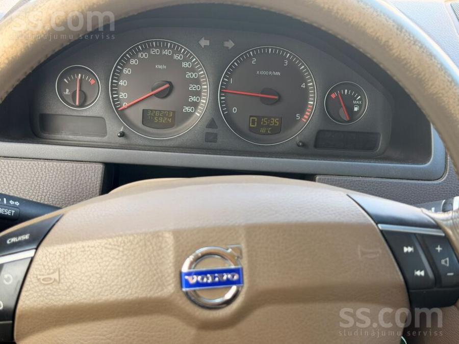 Zils Volvo XC90 2007 Rīga, ar dzinēja tilpumu 2.40 L un nobraukumu 328 tūkst. km par 5900 €, foto 15 vietnē AUTOMOTO.COM.LV
