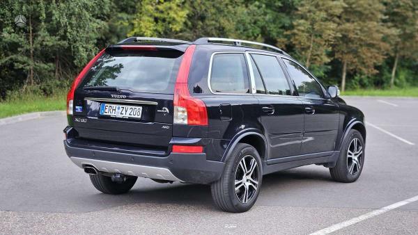 Blue Volvo XC90 2007 in Elektrenai, with an engine capacity of 2.40 L and mileage of 277 thousand km for 6900 €, photo 7 on AUTOMOTO.COM.LV