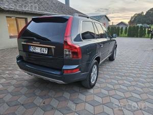 Blue Volvo XC90 2007 in Talsi, with an engine capacity of 2.40 L and mileage of 282 thousand km for 6999 €, photo 5 on AUTOMOTO.COM.LV