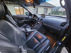 Blue Volvo XC90 2007 in Talsi, with an engine capacity of 2.40 L and mileage of 282 thousand km for 6999 €, photo 17 on AUTOMOTO.COM.LV