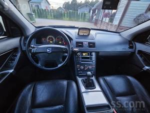 Blue Volvo XC90 2007 in Talsi, with an engine capacity of 2.40 L and mileage of 282 thousand km for 6999 €, photo 19 on AUTOMOTO.COM.LV