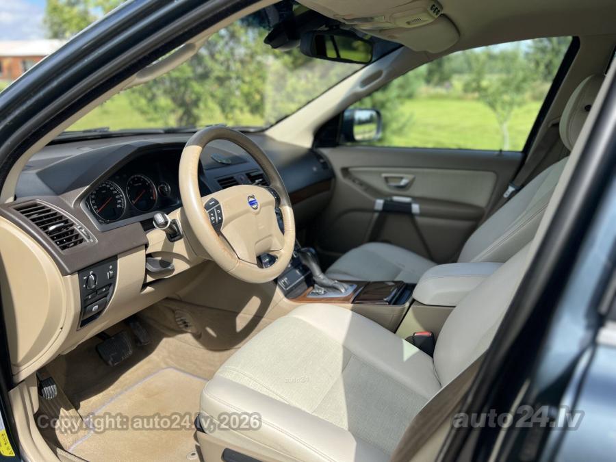 Zils Volvo XC90 2007 Viljandi, ar dzinēja tilpumu 3.20 L un nobraukumu 308 tūkst. km par 4590 €, foto 9 vietnē AUTOMOTO.COM.LV