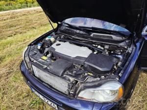 Blue Volvo XC90 2007 in Ogre, with an engine capacity of 2.40 L and mileage of 390 thousand km for 6000 €, photo 9 on AUTOMOTO.COM.LV