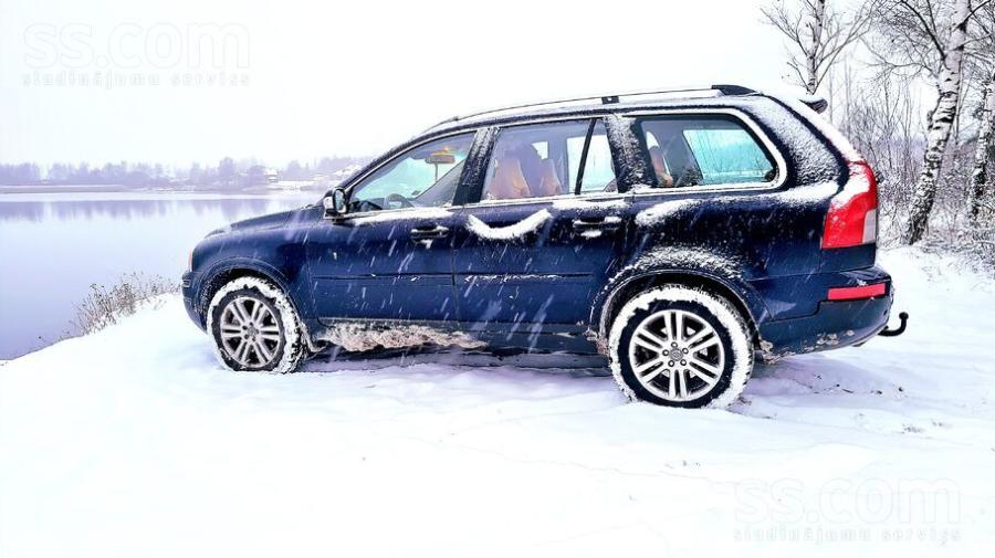 Blue Volvo XC90 2007 in Ogre, with an engine capacity of 2.40 L and mileage of 390 thousand km for 6000 €, photo 14 on AUTOMOTO.COM.LV