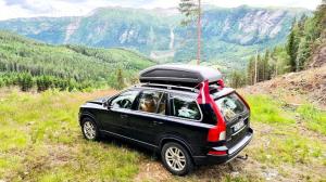 Blue Volvo XC90 2007 in Ogre, with an engine capacity of 2.40 L and mileage of 390 thousand km for 6000 €, photo 18 on AUTOMOTO.COM.LV