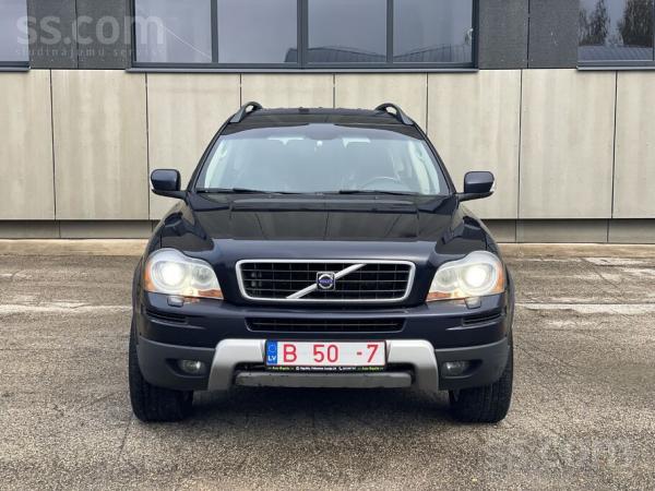 Blue Volvo XC90 2007 in Riga, with an engine capacity of 2.40 L and mileage of 432 thousand km for 5890 €, photo 3 on AUTOMOTO.COM.LV