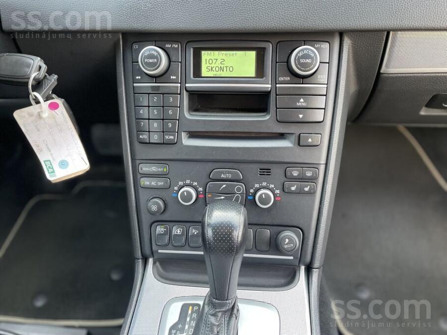 Zils Volvo XC90 2007 Rīga, ar dzinēja tilpumu 2.40 L un nobraukumu 432 tūkst. km par 5890 €, foto 25 vietnē AUTOMOTO.COM.LV