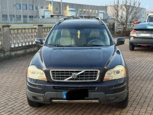 Blue Volvo XC90 2008 in Taurage, with an engine capacity of 2.40 L and mileage of 270 thousand km for 3100 €, photo 2 on AUTOMOTO.COM.LV