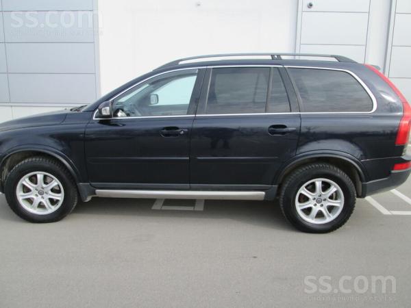 Blue Volvo XC90 2008 in Riga, with an engine capacity of 2.40 L and mileage of 352 thousand km for 4699 €, photo 3 on AUTOMOTO.COM.LV