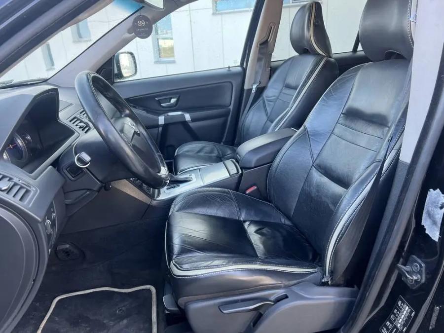 Zils Volvo XC90 2008 Rēzekne, ar dzinēja tilpumu 2.40 L un nobraukumu 269 tūkst. km par 6995 €, foto 12 vietnē AUTOMOTO.COM.LV