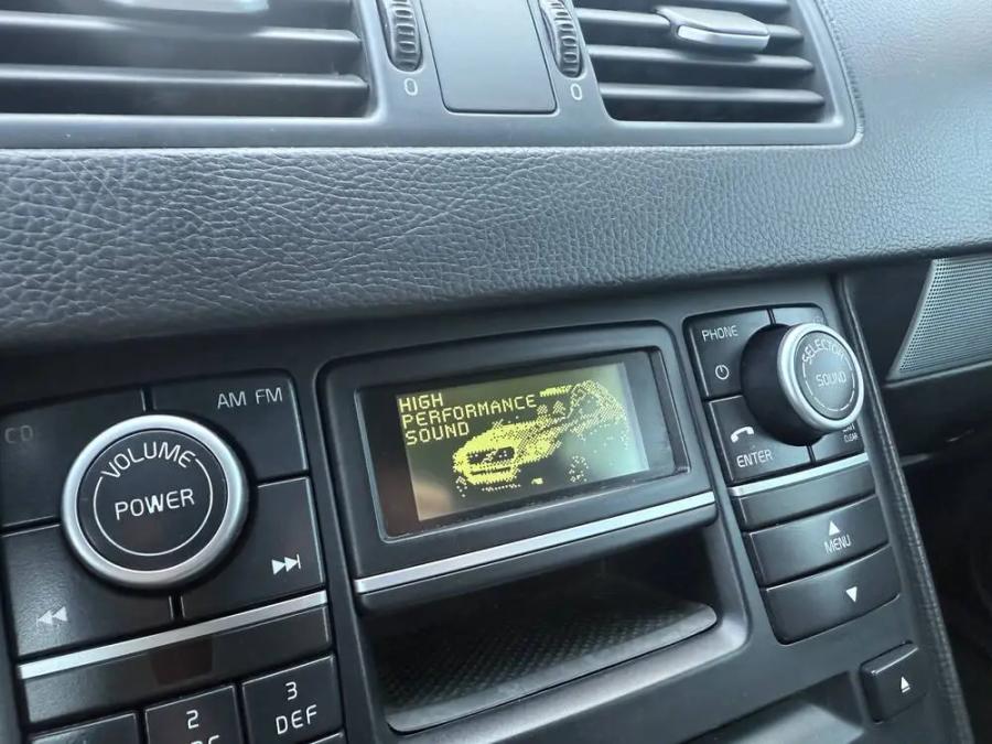 Zils Volvo XC90 2008 Rēzekne, ar dzinēja tilpumu 2.40 L un nobraukumu 269 tūkst. km par 6995 €, foto 17 vietnē AUTOMOTO.COM.LV
