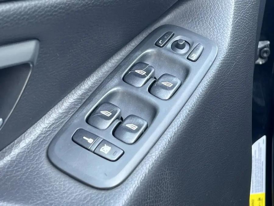 Zils Volvo XC90 2008 Rēzekne, ar dzinēja tilpumu 2.40 L un nobraukumu 269 tūkst. km par 6995 €, foto 20 vietnē AUTOMOTO.COM.LV