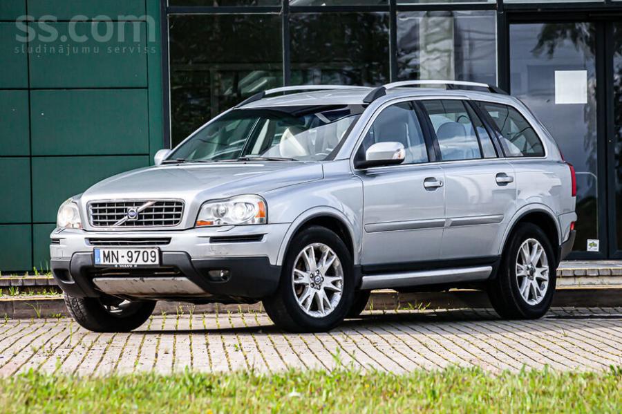 Zils Volvo XC90 2008 Tukums, ar dzinēja tilpumu 2.40 L un nobraukumu 470 tūkst. km par 3290 €, foto 1 vietnē AUTOMOTO.COM.LV